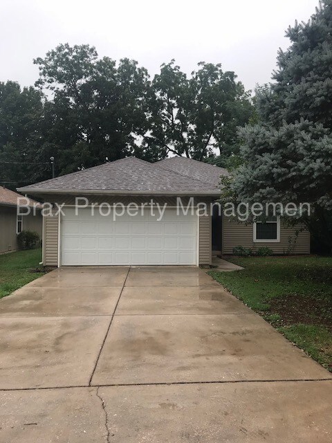 1720 S Robberson Ave, Springfield, MO 65807 - House Rental in ...