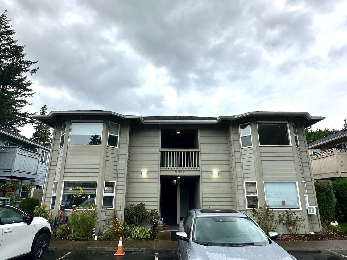 3376 Northwest Ave Unit 202, Bellingham, WA 98225 - Condo for Rent in ...