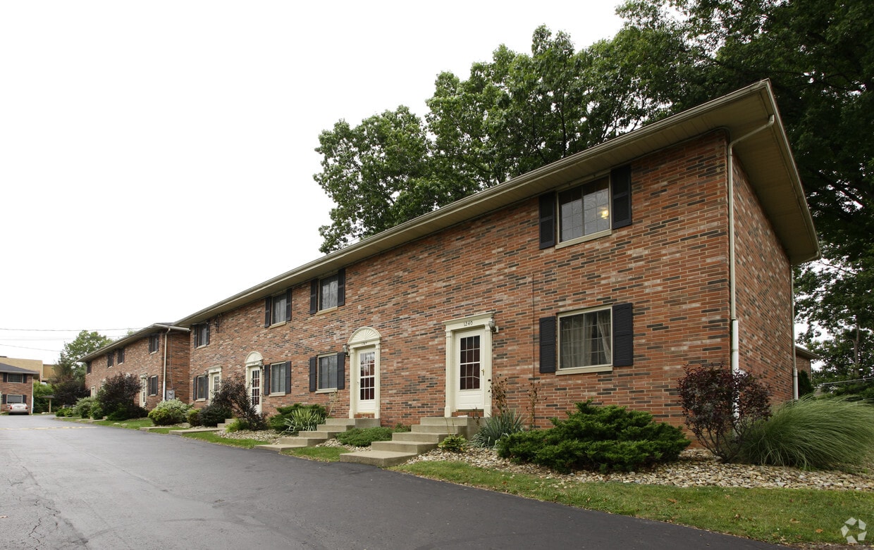 Georgetown Falls - 1033 Seibel Dr Cuyahoga Falls, OH 44221 | Apartments.com