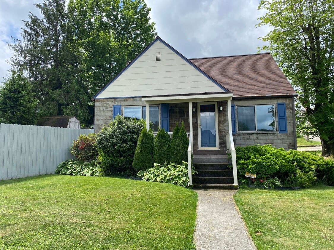 300 Lawnwood St, Morgantown, WV 26501 - House Rental in Morgantown, WV ...