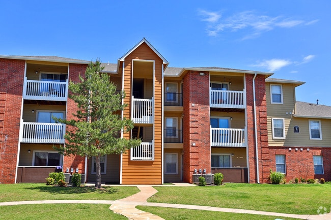 The Parker Apartment Homes - Edmond, OK | Apartments.com