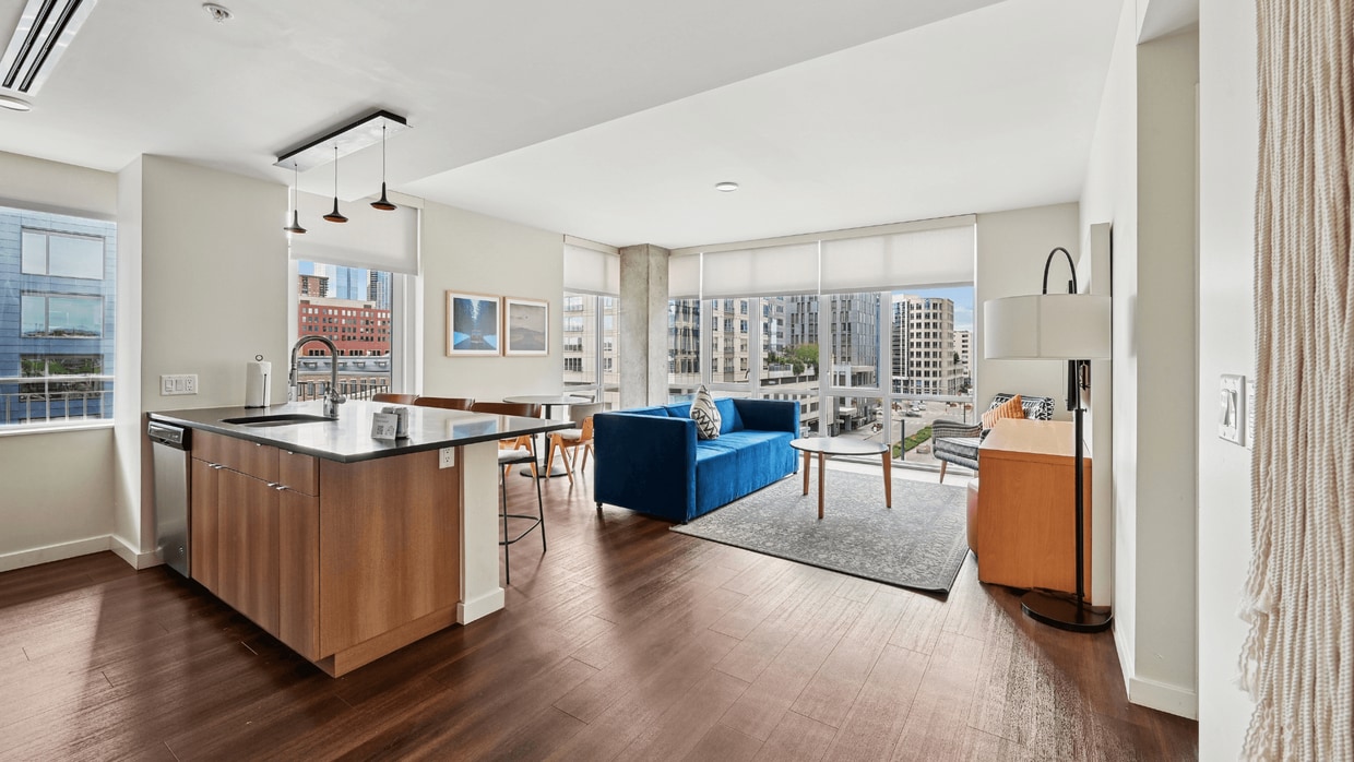 Sentral Union Station - 1777 Wewatta St Denver, CO 80202 | Apartments.com