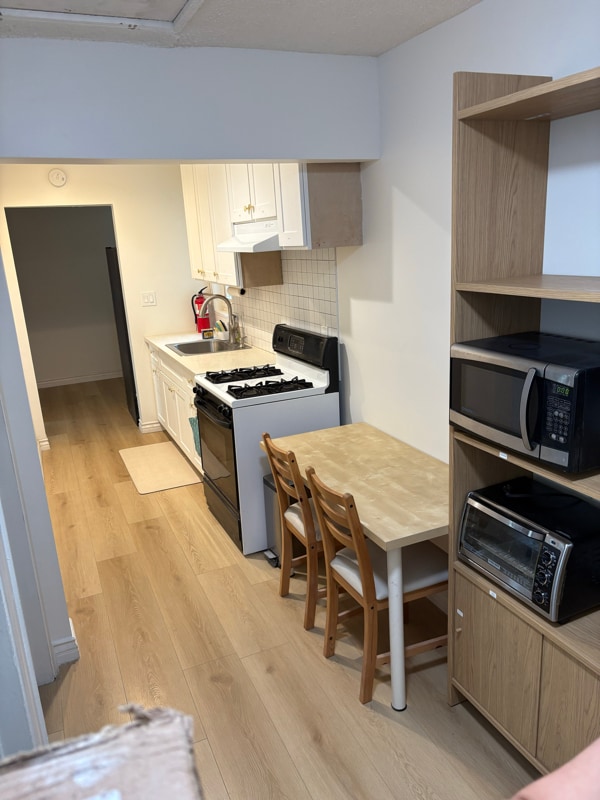 19709 Gresham St, Los Angeles, CA 91324 | Apartments.com