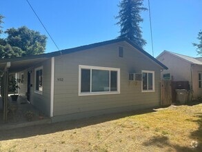 Downtown Woodland Historic District Apartments for Rent with Parking ...