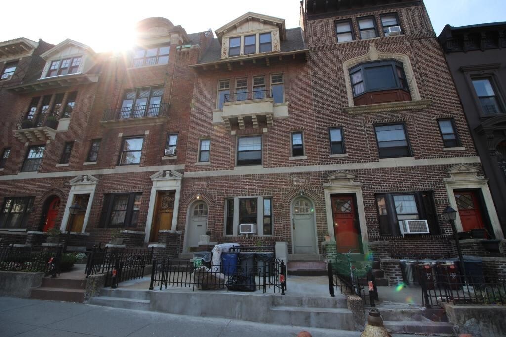 386 9th St, Brooklyn, NY 11215 - Townhome Rentals in Brooklyn NY ...
