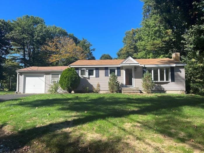 7 Lake Dr, Hamilton, MA 01982 - House Rental in Hamilton, MA ...