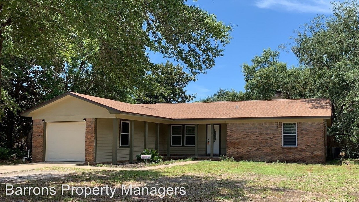 1641 Scott Ct, Gulf Breeze, FL 32563 - House Rental in Gulf Breeze, FL ...