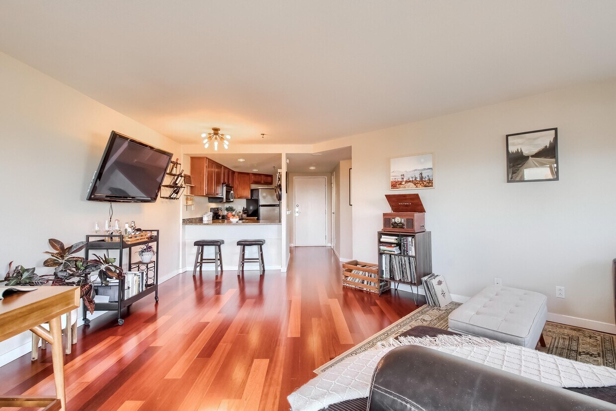 100 Park Ave W Unit 904, Denver, CO 80205 - Condo for Rent in Denver ...