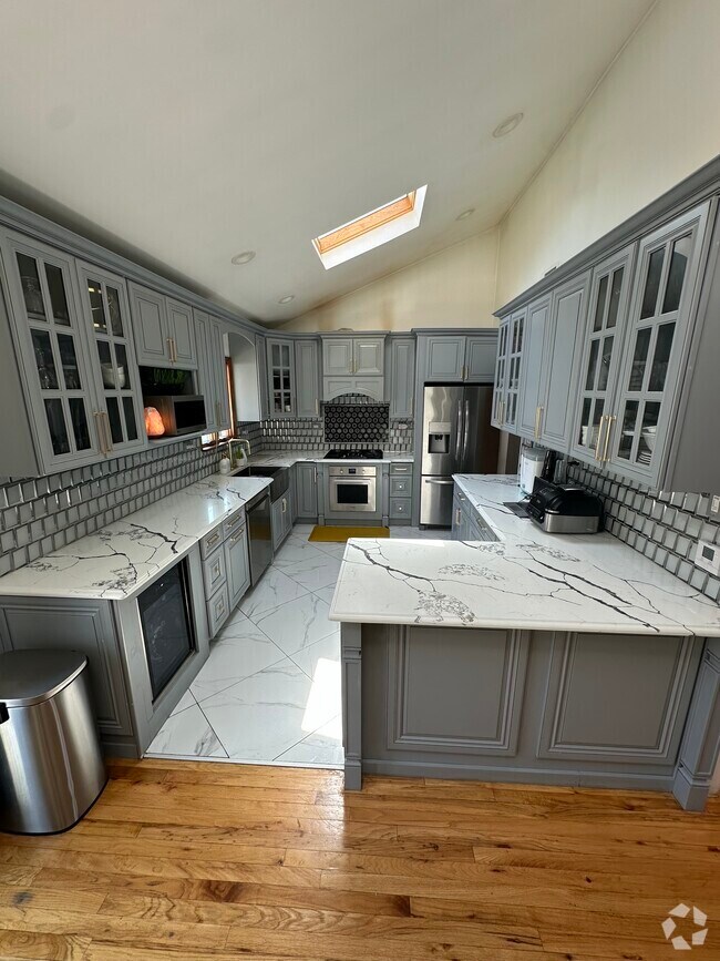 Apartments For Rent in Hicksville NY - 76 Rentals | Apartments.com