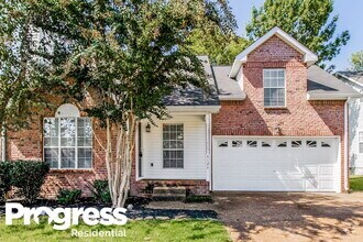 Jamestown Estates Apartments for Rent with Parking - Nashville, TN - 2 ...