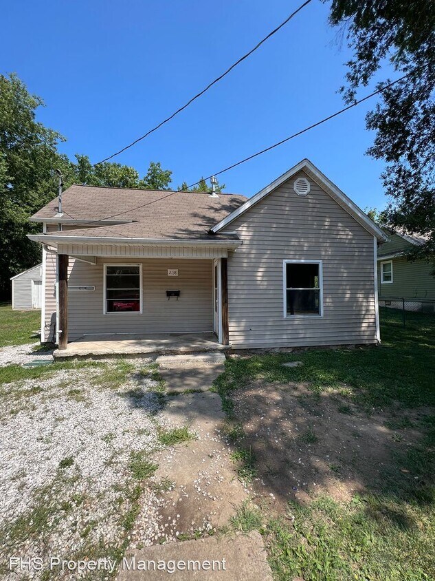 2138 N Taylor Ave, Springfield, MO 65803 - House Rental in Springfield ...