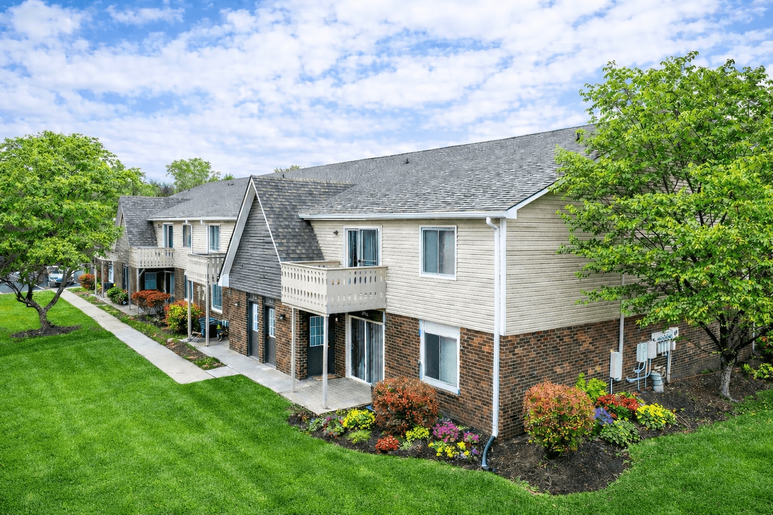 Fox Club - 4401 S Keystone Ave Indianapolis, IN 46227 | Apartments.com