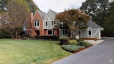 Gaspee Point Apartments for Rent with Hardwood Floors - Warwick, RI - 1 ...