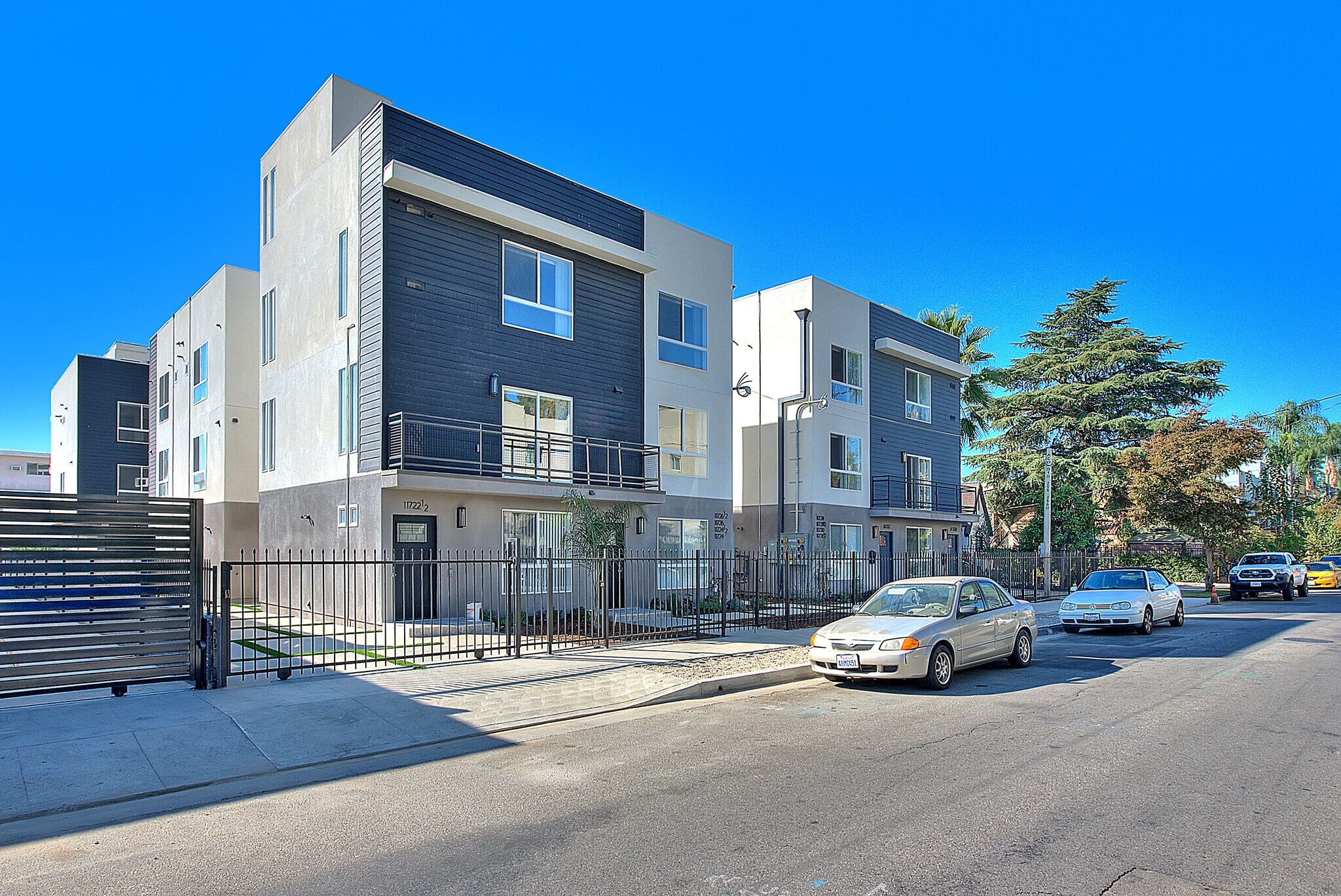 11726 Hamlin St, North Hollywood, CA 91606 - Townhome Rentals in North ...