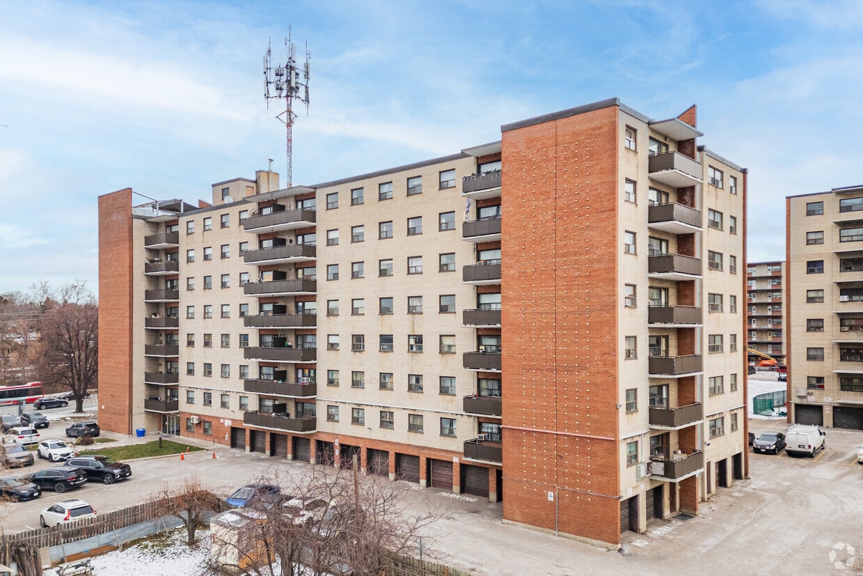 Leadway Apartments Apartments - 1305-1309 Wilson Ave Toronto, ON ...
