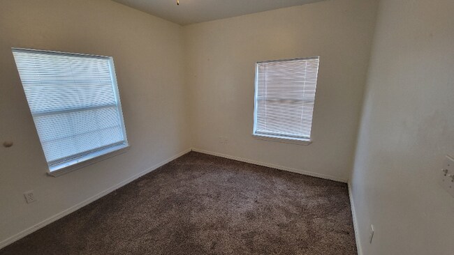 1019 NE 3rd St, Pryor, OK 74361 | Apartments.com