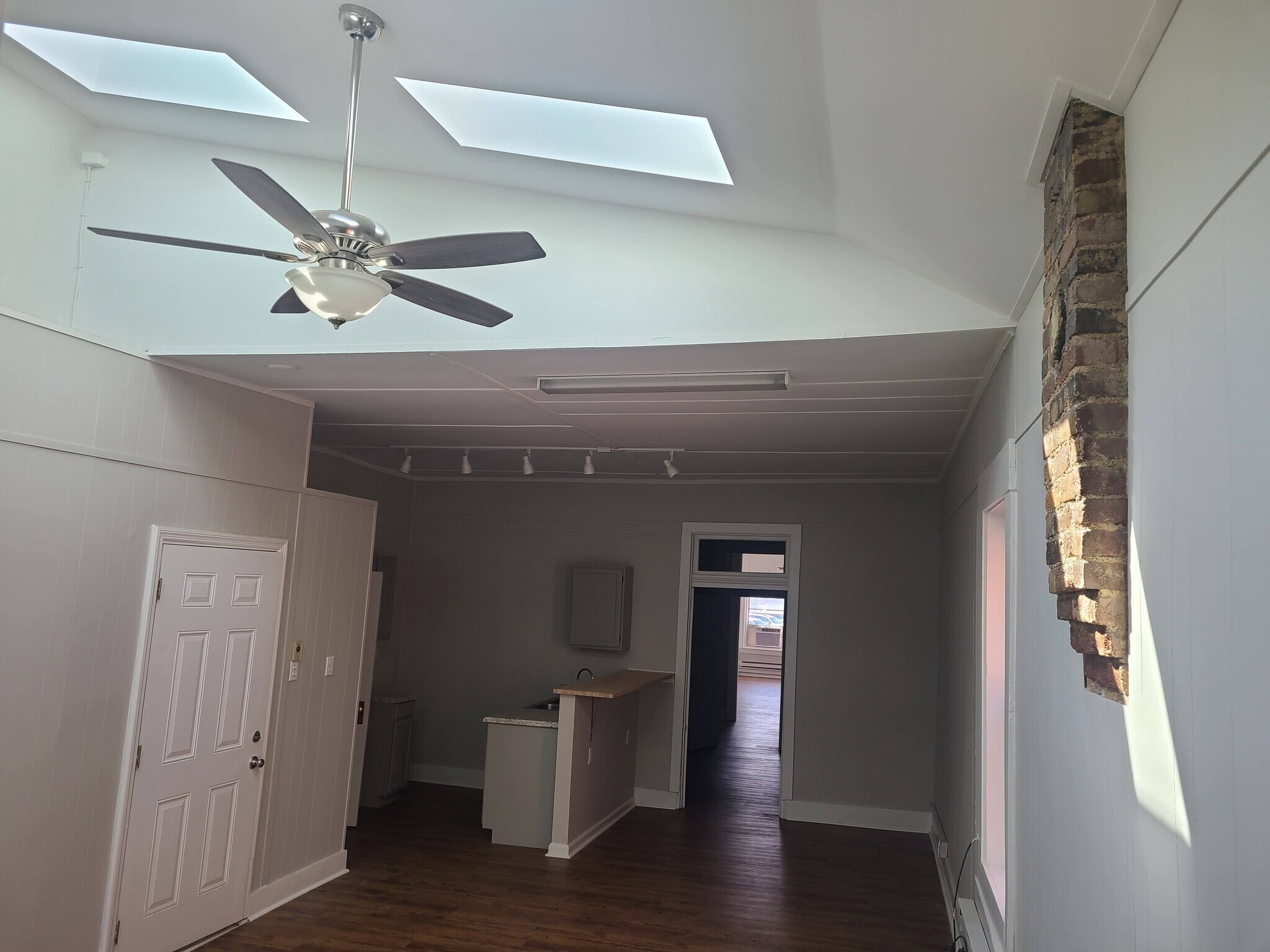 318 Main St Unit #2 322.5 Main, Paris, KY 40361 - 318 Main St Paris, KY ...