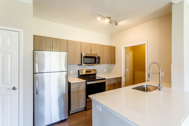 The Legacy at Highlands Ranch - Apartments in Highlands Ranch, CO ...