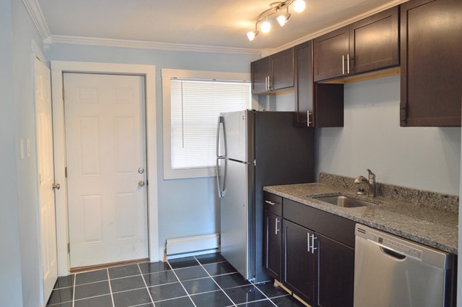 105 Comstock Ave, Syracuse, NY 13210 - 105 Comstock Ave Syracuse, NY ...