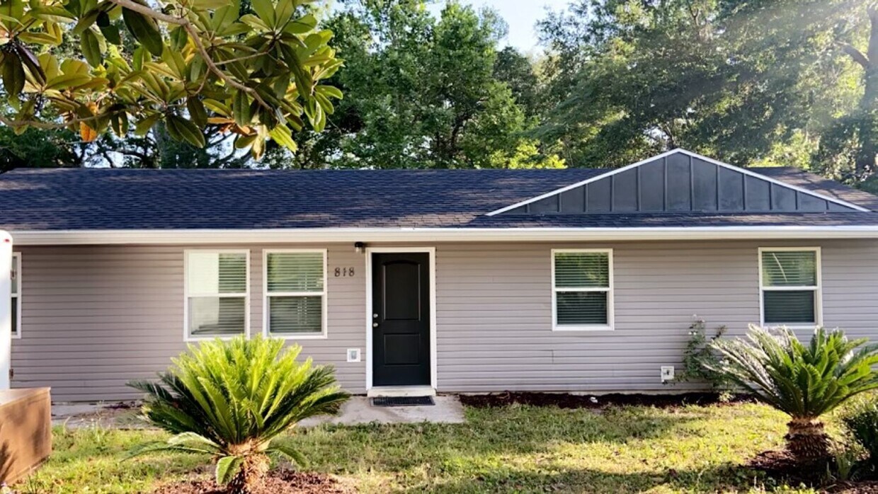 818 Liberty St SW, Live Oak, FL 32064 - House Rental in Live Oak, FL | Apartments.com
