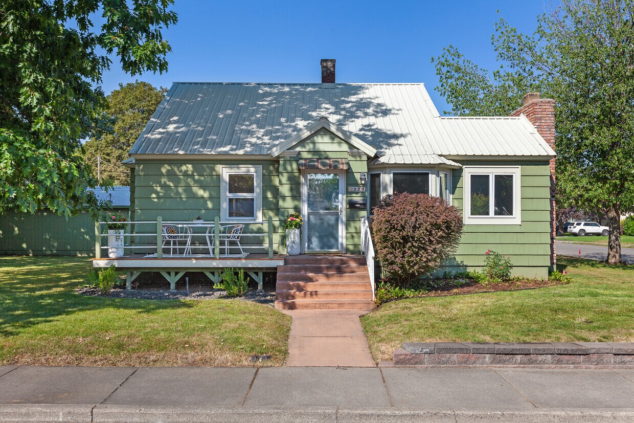 1218 E Indiana Ave, Coeur d'Alene, ID 83814 - House Rental in Coeur d'Alene, ID | Apartments.com