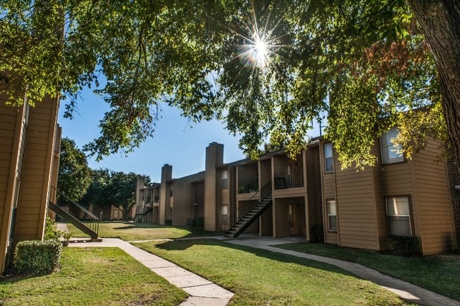 Oak Tree Village Apartments - Lewisville, TX | Apartments.com