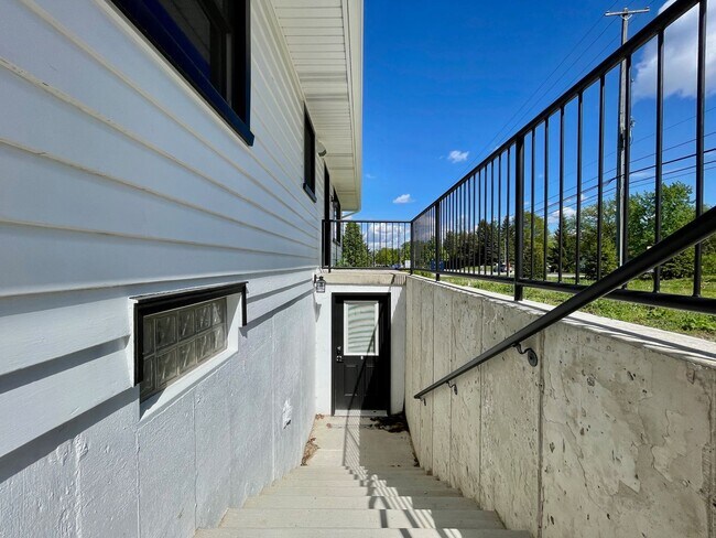 1505 68th St SE Unit 2, Grand Rapids, MI 49508 - Room for Rent in Grand ...