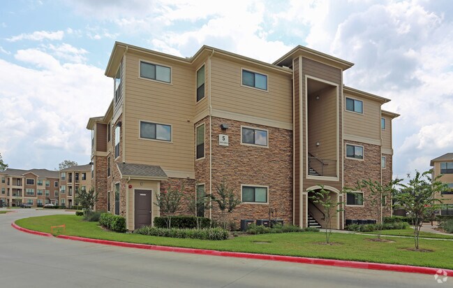 The Oaks at Northpointe Apartments - Tomball, TX | Apartments.com