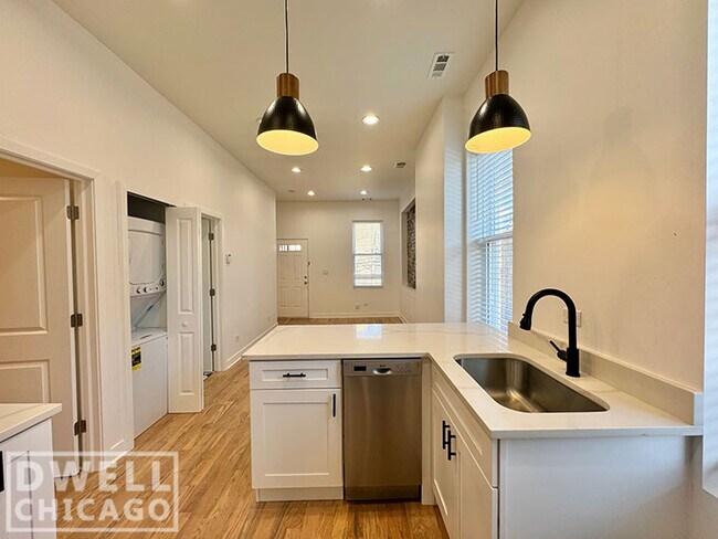 1348 W Ohio St Unit 1R, Chicago, IL 60642 - 1348 W Ohio St Chicago, IL ... 1348 W Ohio St Unit 1R, Chicago, IL 60642 - 1348 W Ohio St Chicago, IL ...