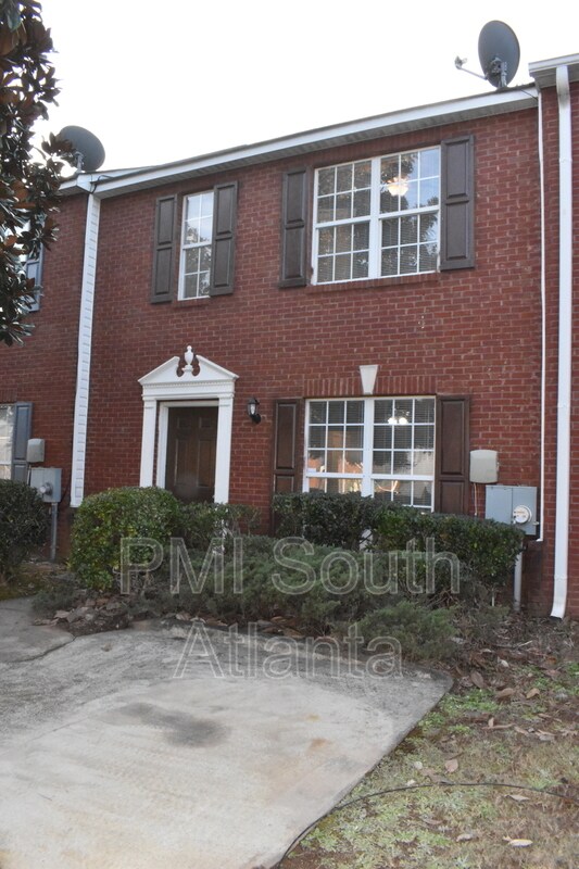 5798 Strathmoor Manor Cir, Lithonia, GA 30058 - Townhome Rentals in ...