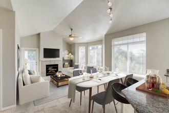 Pinnacle on Lake Washington Rentals - Renton, WA | Apartments.com