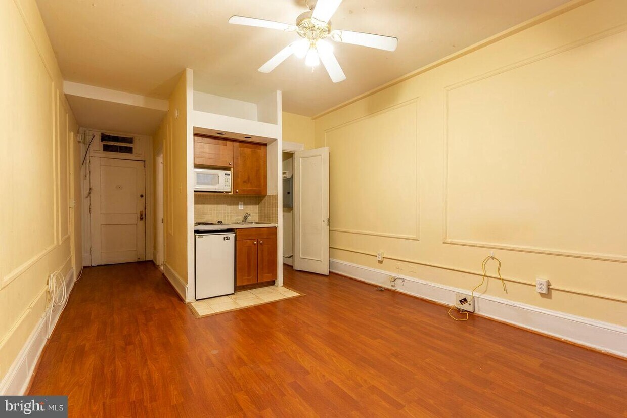 1324 Locust St Unit 720, Philadelphia, PA 19107 - Room for Rent in ...