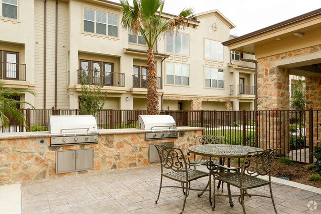 Arrabella Apartments - 10902 Katy Fwy Houston, TX | Apartments.com
