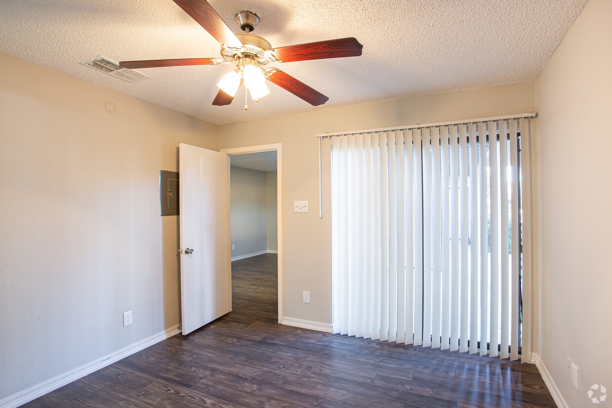 The Reserve - 1016 W Stassney Ln Austin, TX 78745 | Apartments.com