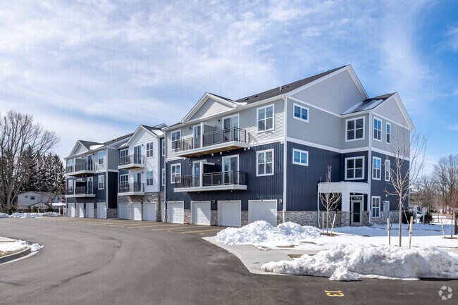 Explore Walled Lake, MI: City Guide | Apartments.com