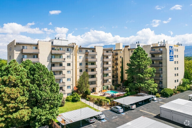 Uptown Square - Apartments in Albuquerque, NM | Apartments.com