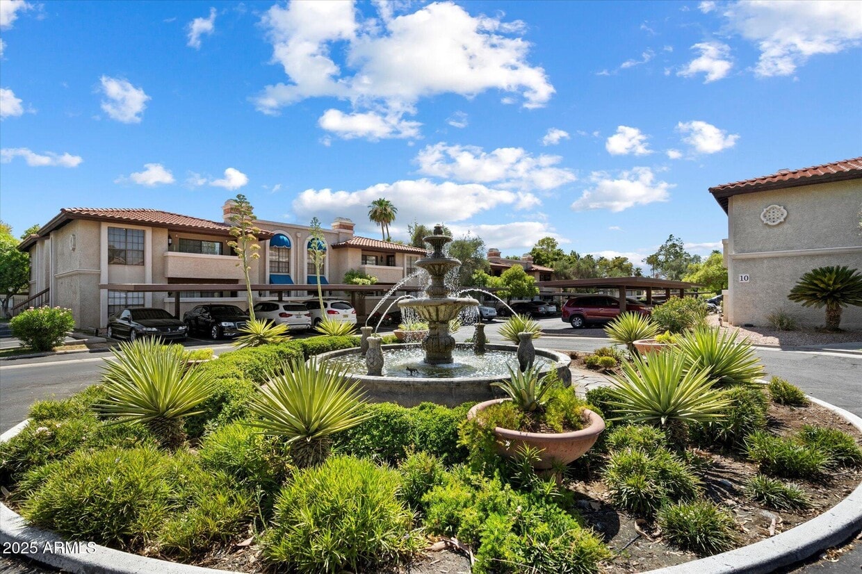 7557 N Dreamy Draw Dr Unit 226, Phoenix, AZ 85020 - Room for Rent in ...