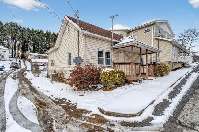 218 George St, Lumberport, WV 26386 - House Rental in Lumberport, WV ...