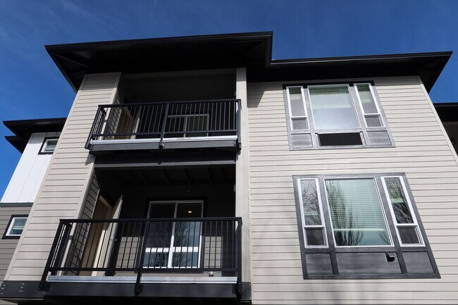 Fox Ridge Apartments - Apartments in Troutdale, OR | Apartments.com