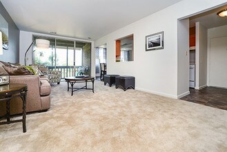 Summit Pointe Apartment Homes Rentals - Scranton, PA | Apartments.com