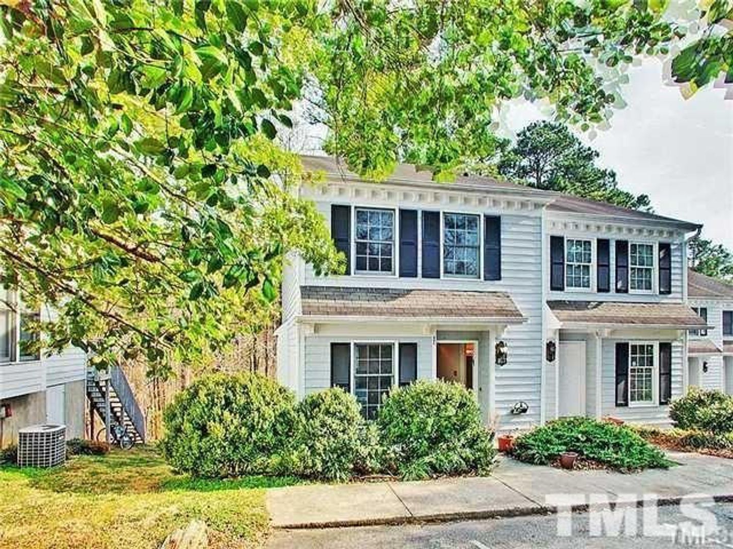 817 Edwards St, Chapel Hill, NC 27516 - Townhome Rentals in Chapel Hill ...