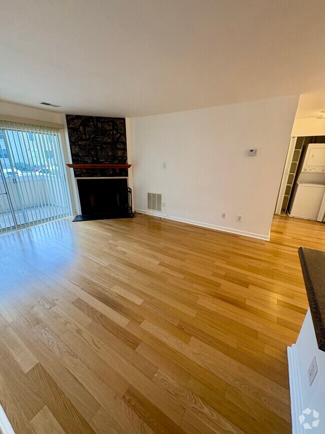 The Park at Kingsview Village Apartments for Rent - Gaithersburg, MD ...