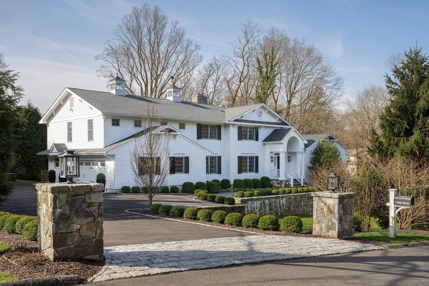 17 Rustic View Rd, Greenwich, CT 06830 | Apartments.com