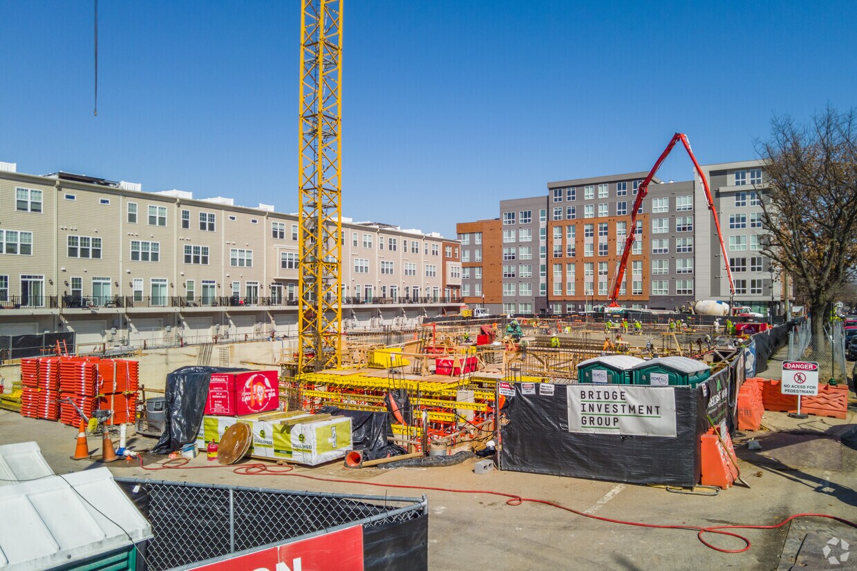 Jayde Parkside 2 - 700 Kenilworth Ter NE Washington, DC 20019 ...