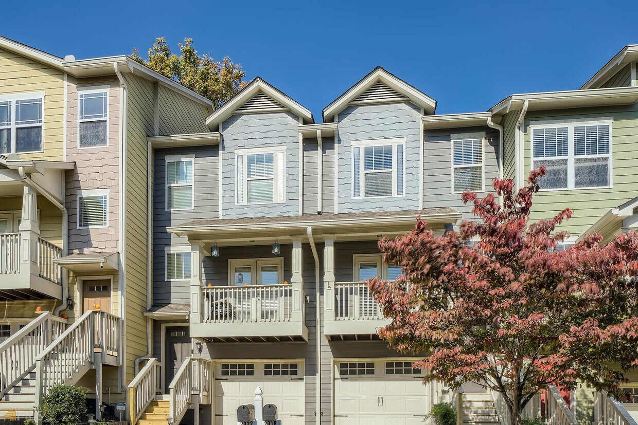 2018 Liberty Ct NW, Atlanta, GA 30318 - Townhome Rentals in Atlanta GA ...