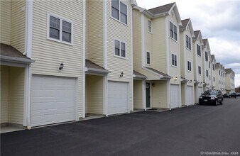 Townhomes for Rent with Garages in Gilman, CT | Apartments.com