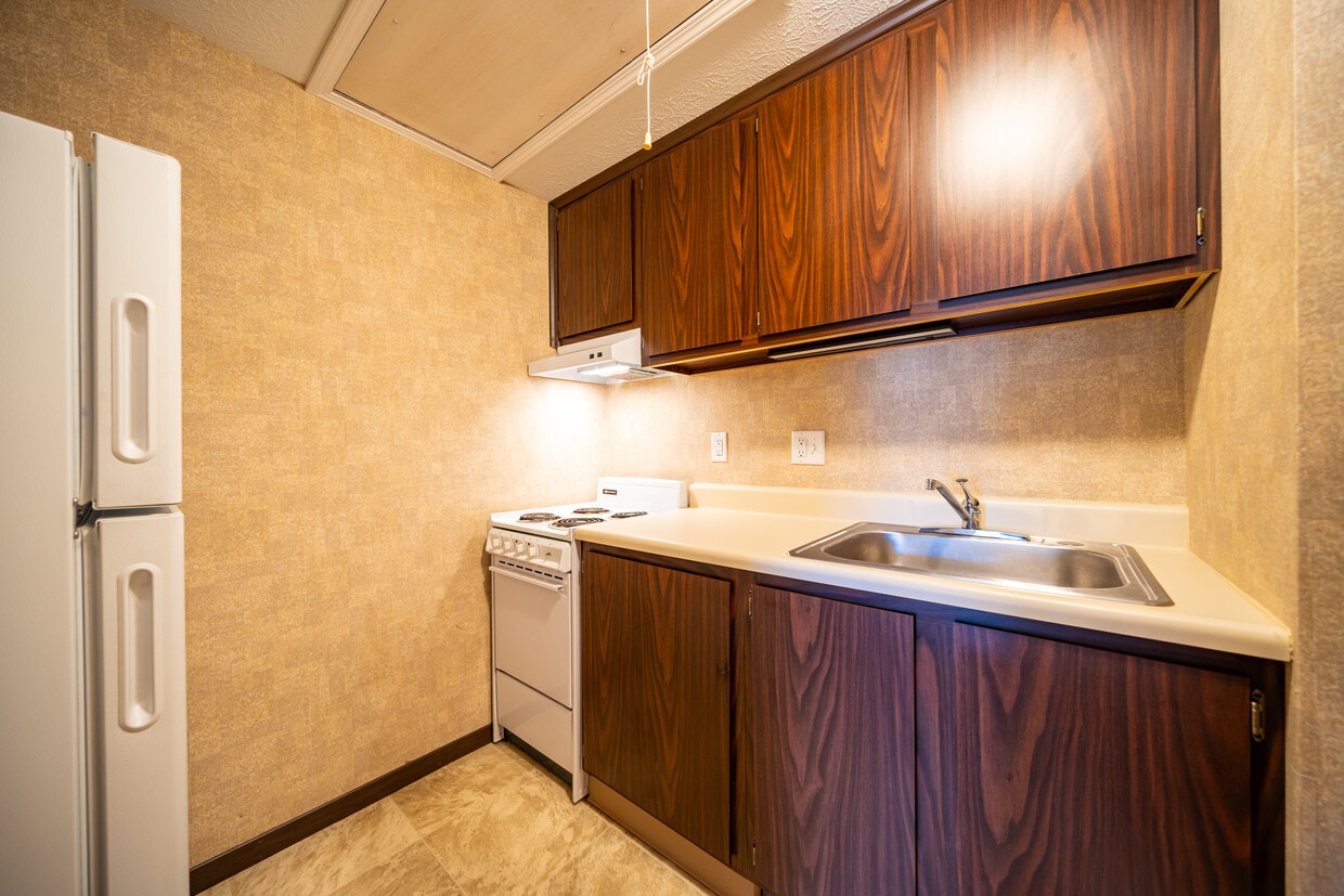 The Rockdale Apartments - 403 Rockdale Ave Boardman, OH 44512 ...