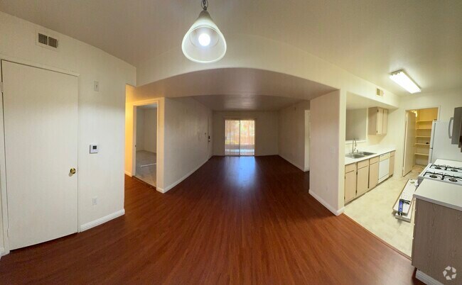 Copper Sands Apartments for Rent with a Walk-In Closet - Las Vegas, NV ...