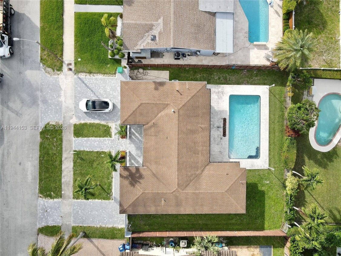 1881 NE 210Th St, Miami, FL 33179 - House Rental in Miami, FL ...