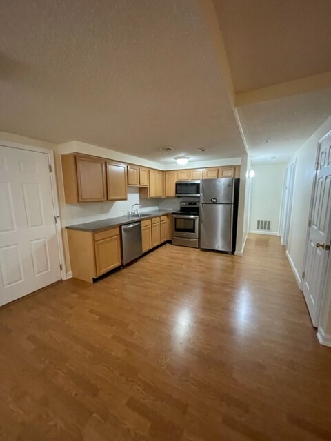 31 Devereux St Unit 208, Providence, RI 02909 - Condo for Rent in ...